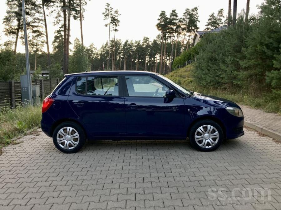 Blue Skoda Fabia 2014 in Riga, with an engine capacity of 1.20 L and mileage of 150 thousand km for 4900 €, photo 8 on AUTOMOTO.COM.LV