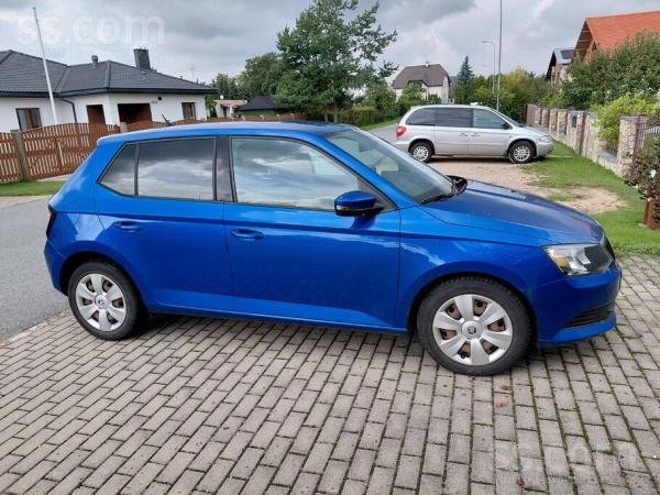 Blue Skoda Fabia 2015 in Riga, with an engine capacity of 1.40 L and mileage of 137 thousand km for 4500 €, photo 2 on AUTOMOTO.COM.LV