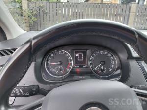 Синий Шкода Фабия 2015 в Рига, объемом двигателя 1.40 л и пробегом 137 тыс. км за 4500 €, фото 6 на AUTOMOTO.COM.LV