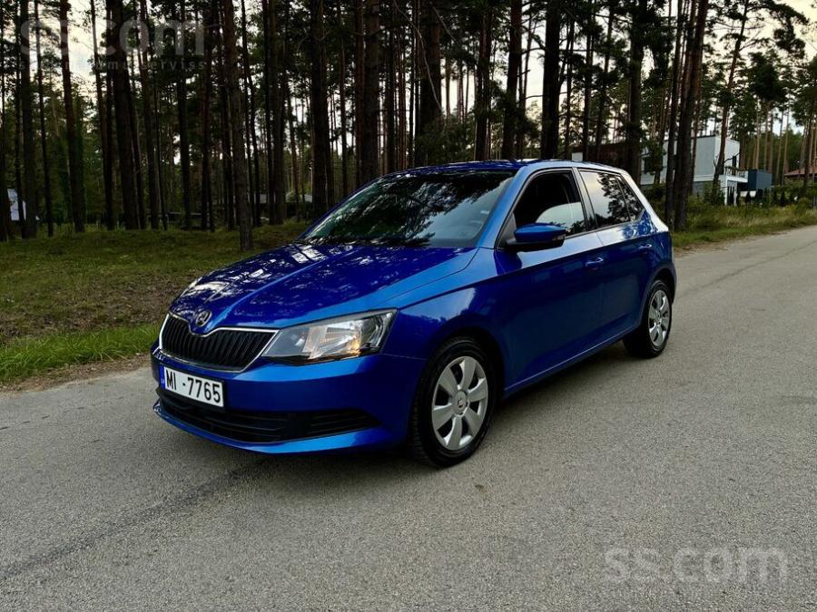 Синий Шкода Фабия 2015 в Рига, объемом двигателя 1.40 л и пробегом 130 тыс. км за 5900 €, фото 11 на AUTOMOTO.COM.LV