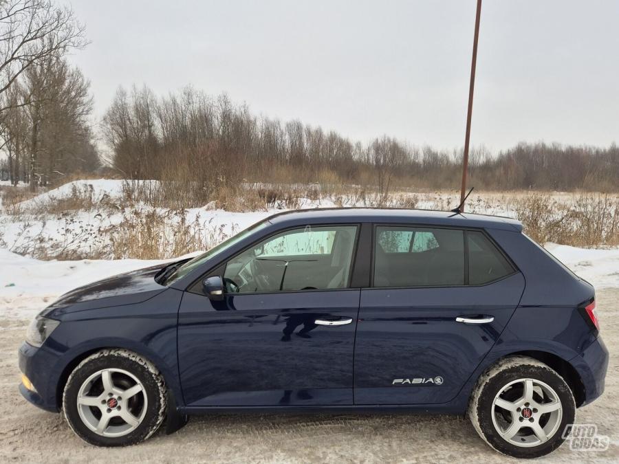 Zils Skoda Fabia 2016 Šauļi, ar dzinēja tilpumu 1.40 L un nobraukumu 233 tūkst. km par 4950 €, foto 9 vietnē AUTOMOTO.COM.LV