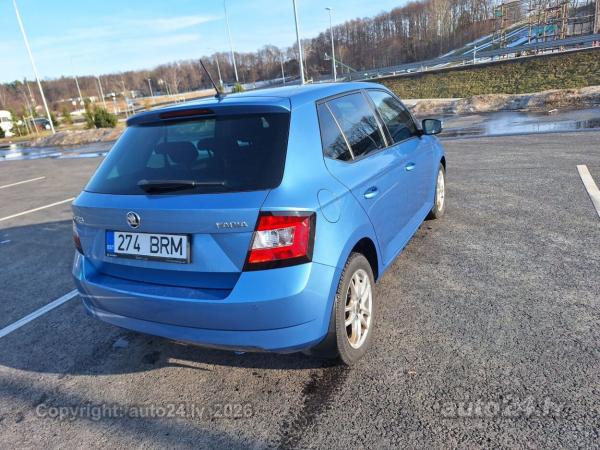 Zils Skoda Fabia 2016 Tallina, ar dzinēja tilpumu 1.20 L un nobraukumu 89 tūkst. km par 7600 €, foto 2 vietnē AUTOMOTO.COM.LV