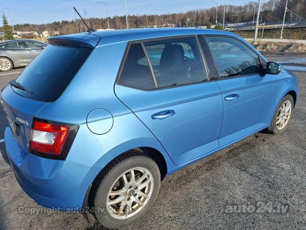 Zils Skoda Fabia 2016 Tallina, ar dzinēja tilpumu 1.20 L un nobraukumu 89 tūkst. km par 7600 €, foto 5 vietnē AUTOMOTO.COM.LV