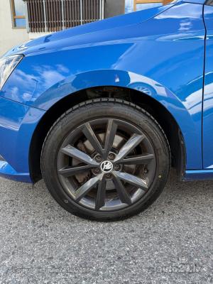 Blue Skoda Fabia 2016 in Tallinn, with an engine capacity of 1.20 L and mileage of 118 thousand km for 9990 €, photo 4 on AUTOMOTO.COM.LV