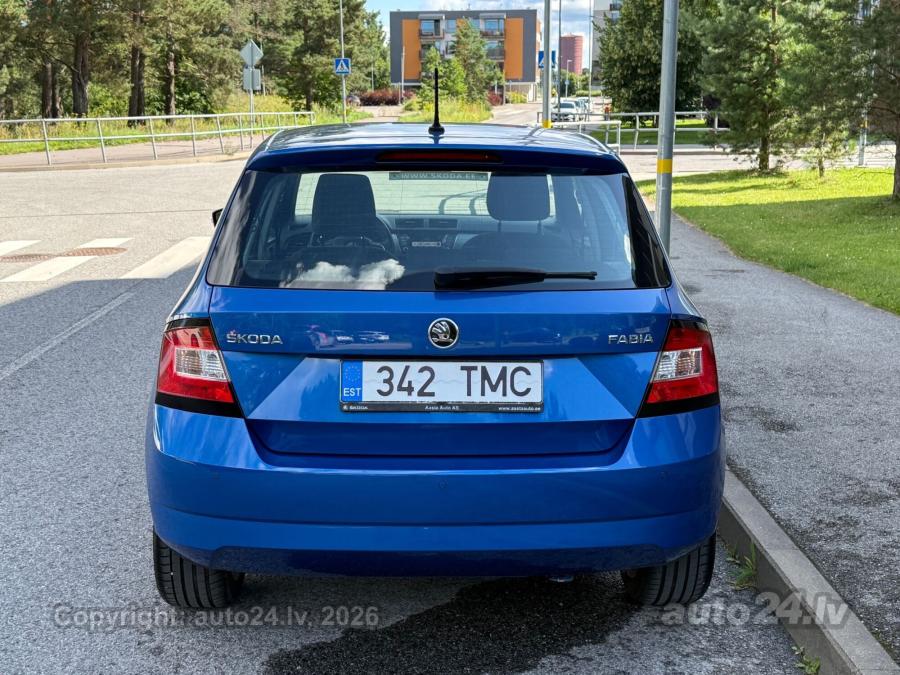 Blue Skoda Fabia 2016 in Tallinn, with an engine capacity of 1.20 L and mileage of 118 thousand km for 9990 €, photo 5 on AUTOMOTO.COM.LV