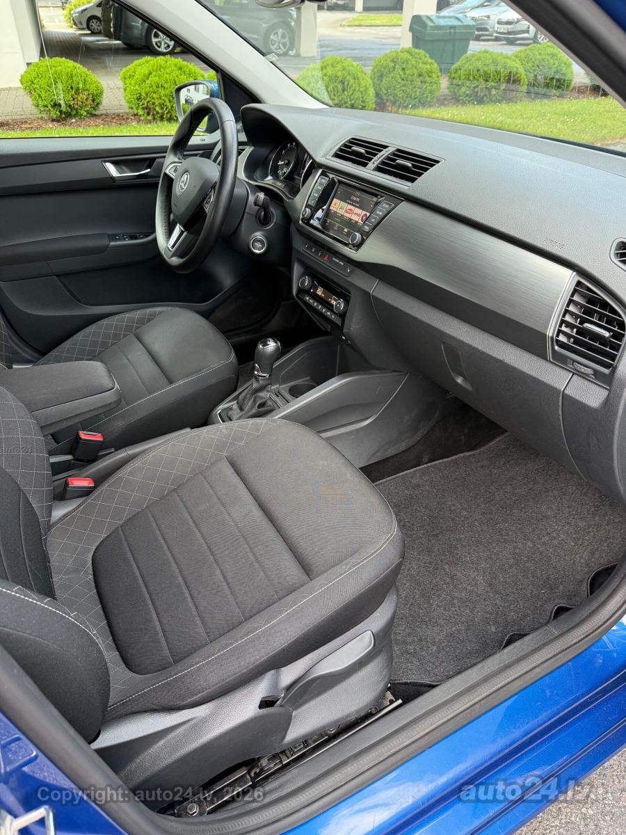 Blue Skoda Fabia 2016 in Tallinn, with an engine capacity of 1.20 L and mileage of 118 thousand km for 9990 €, photo 16 on AUTOMOTO.COM.LV