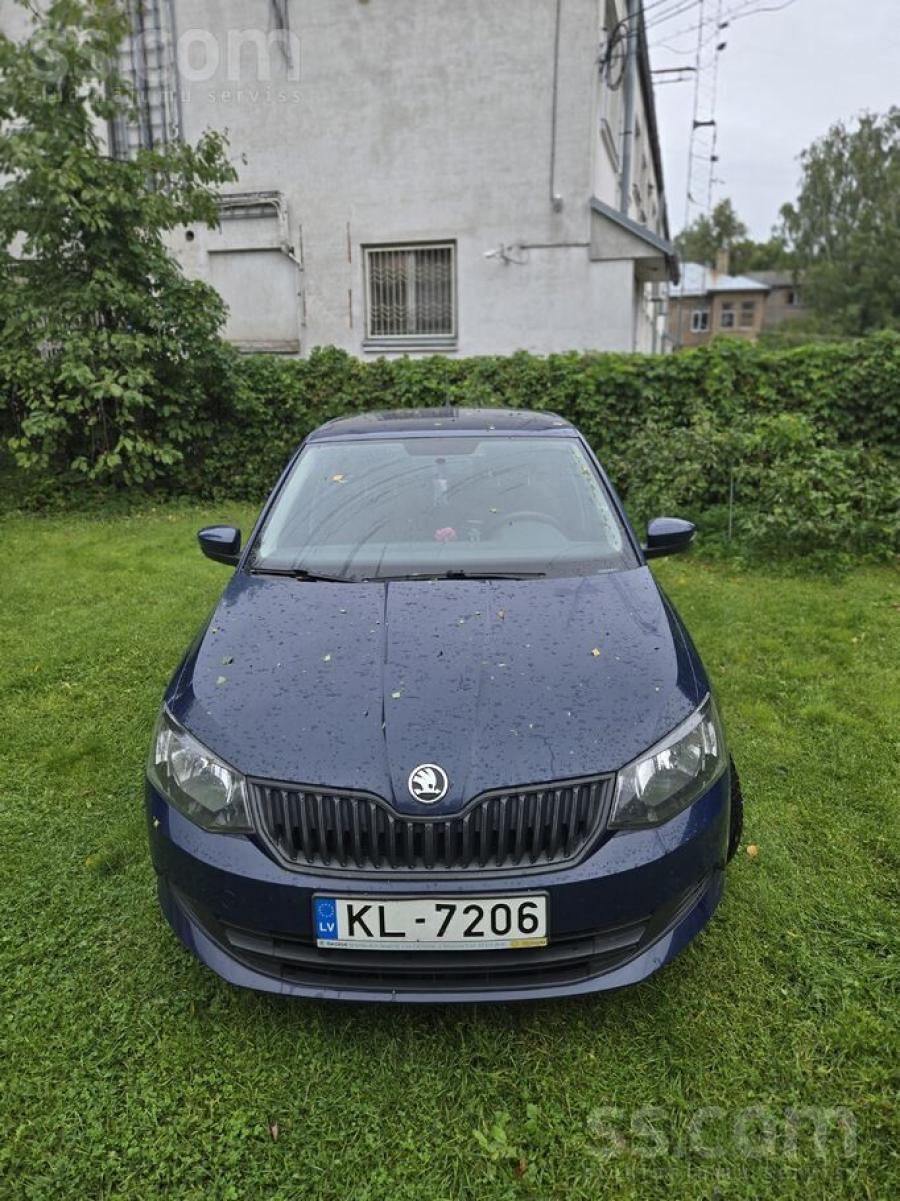 Zils Skoda Fabia 2016 Rīga, ar dzinēja tilpumu 1.00 L un nobraukumu 53 tūkst. km par 6800 €, foto 3 vietnē AUTOMOTO.COM.LV