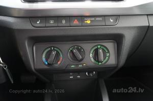 Blue Skoda Fabia 2017 in Tallinn, with an engine capacity of 1.00 L and mileage of 105 thousand km for 7900 €, photo 16 on AUTOMOTO.COM.LV