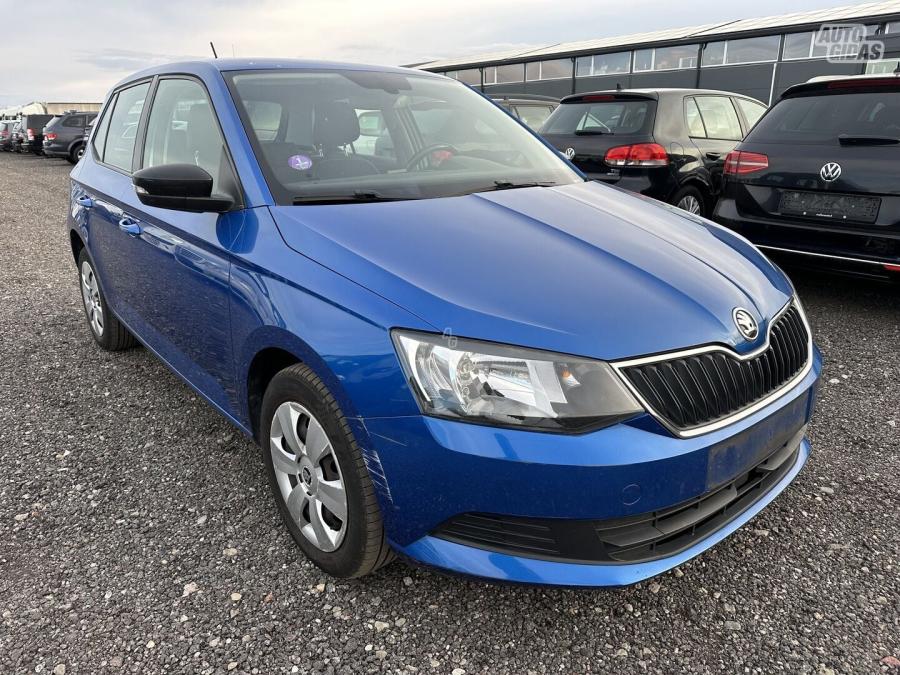 Zils Skoda Fabia 2017 Giraitė, ar dzinēja tilpumu 1.00 L un nobraukumu 230 tūkst. km par 5400 €, foto 4 vietnē AUTOMOTO.COM.LV