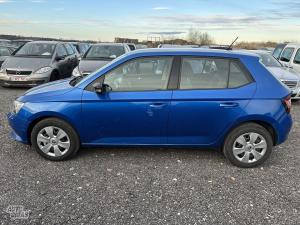 Zils Skoda Fabia 2017 Giraitė, ar dzinēja tilpumu 1.00 L un nobraukumu 230 tūkst. km par 5400 €, foto 9 vietnē AUTOMOTO.COM.LV