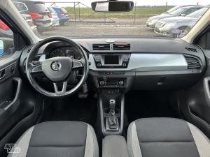 Zils Skoda Fabia 2017 Giraitė, ar dzinēja tilpumu 1.00 L un nobraukumu 230 tūkst. km par 5400 €, foto 10 vietnē AUTOMOTO.COM.LV