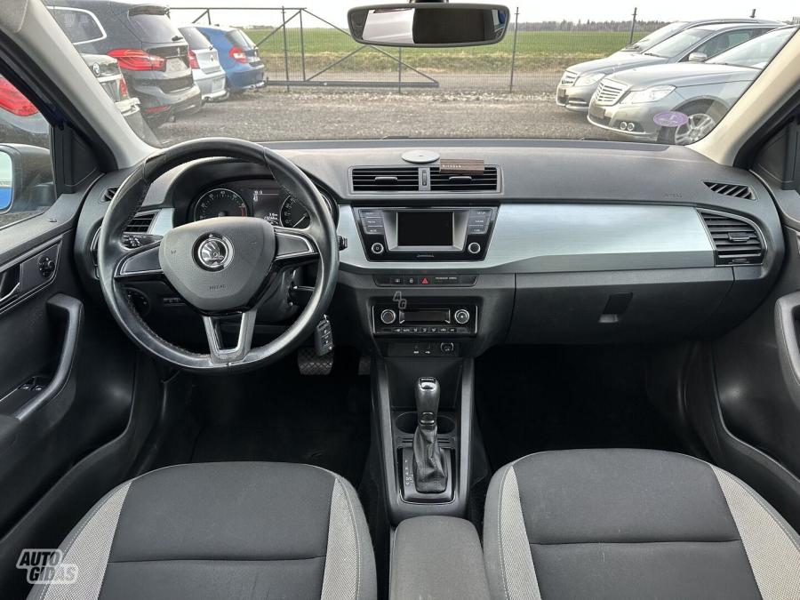 Zils Skoda Fabia 2017 Giraitė, ar dzinēja tilpumu 1.00 L un nobraukumu 230 tūkst. km par 5400 €, foto 10 vietnē AUTOMOTO.COM.LV
