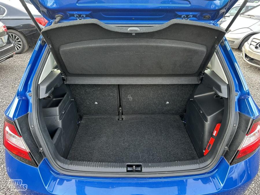 Zils Skoda Fabia 2017 Giraitė, ar dzinēja tilpumu 1.00 L un nobraukumu 230 tūkst. km par 5400 €, foto 16 vietnē AUTOMOTO.COM.LV