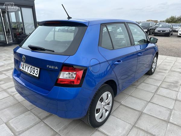 Zils Skoda Fabia 2017 Giraitė, ar dzinēja tilpumu 1.00 L un nobraukumu 230 tūkst. km par 5400 €, foto 6 vietnē AUTOMOTO.COM.LV