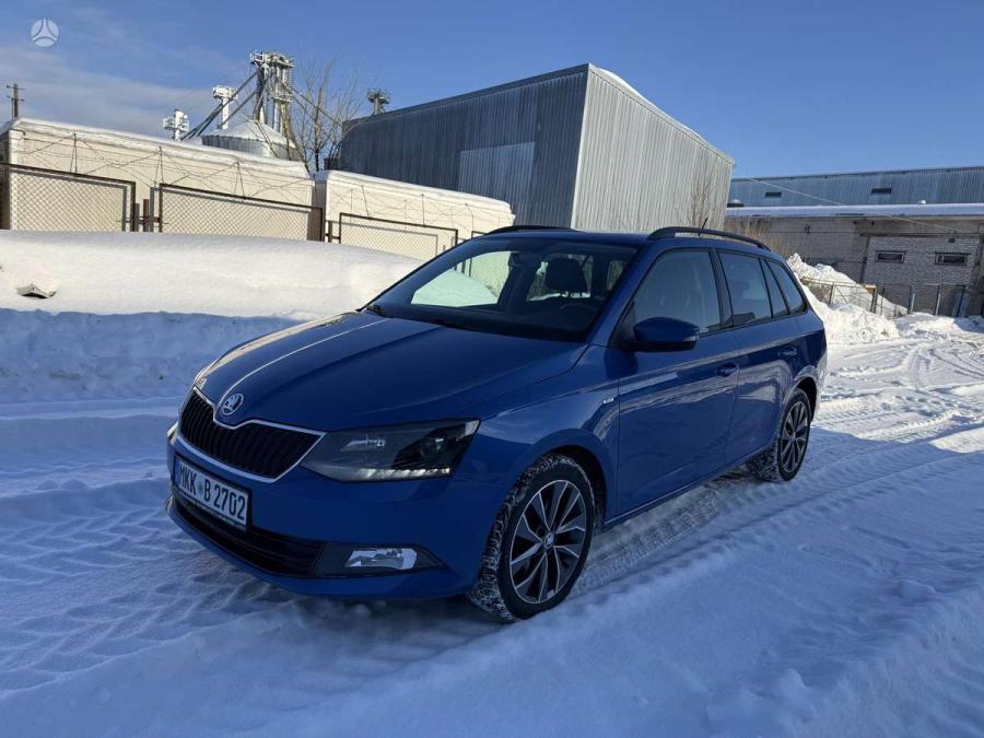 Zils Skoda Fabia 2018 Panevēža, ar dzinēja tilpumu 1.00 L un nobraukumu 212 tūkst. km par 7900 €, foto 1 vietnē AUTOMOTO.COM.LV