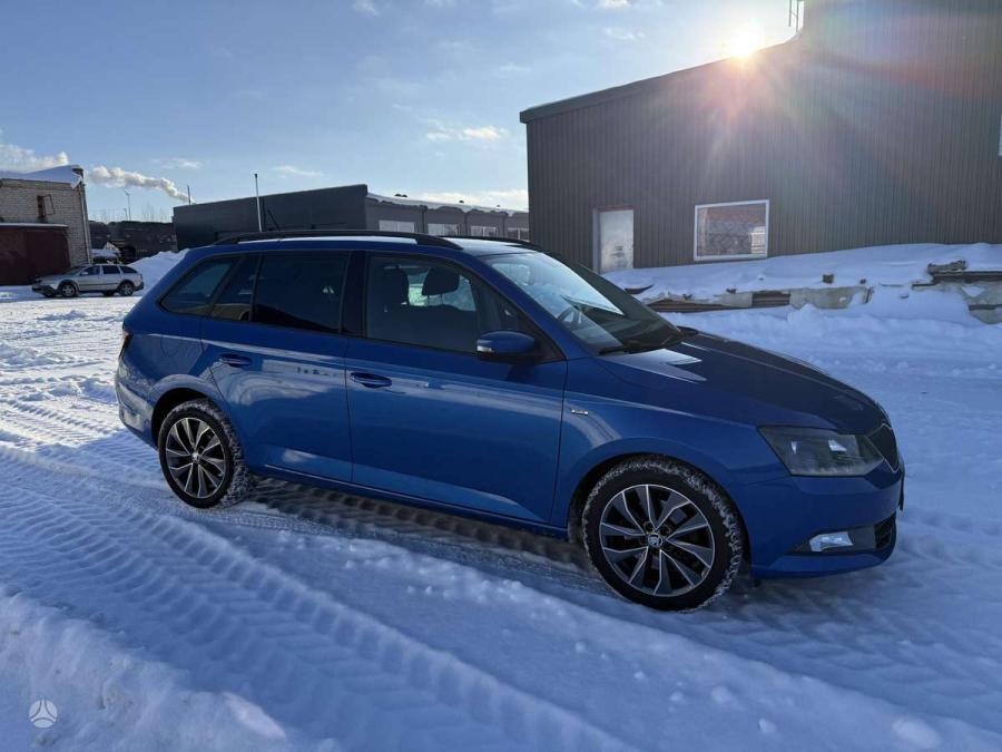 Zils Skoda Fabia 2018 Panevēža, ar dzinēja tilpumu 1.00 L un nobraukumu 212 tūkst. km par 7900 €, foto 11 vietnē AUTOMOTO.COM.LV
