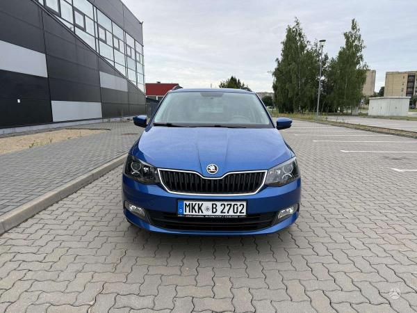 Zils Skoda Fabia 2018 Panevēža, ar dzinēja tilpumu 1.00 L un nobraukumu 212 tūkst. km par 7900 €, foto 5 vietnē AUTOMOTO.COM.LV