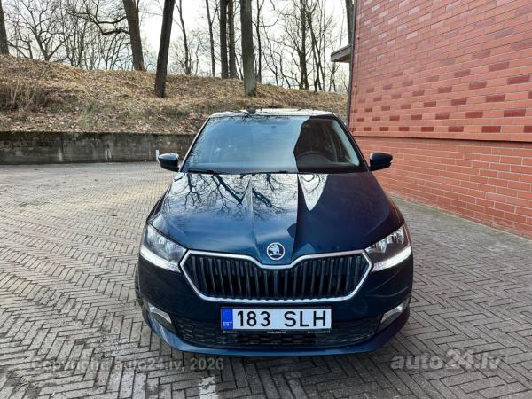 Zils Skoda Fabia 2021 Tallina, ar dzinēja tilpumu 1.00 L un nobraukumu 91 tūkst. km par 9500 €, foto 2 vietnē AUTOMOTO.COM.LV