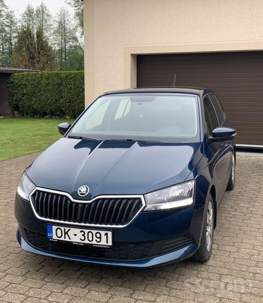 Zils Skoda Fabia 2021 Rīga, ar dzinēja tilpumu 1.00 L un nobraukumu 72 tūkst. km par 10750 €, foto 1 vietnē AUTOMOTO.COM.LV