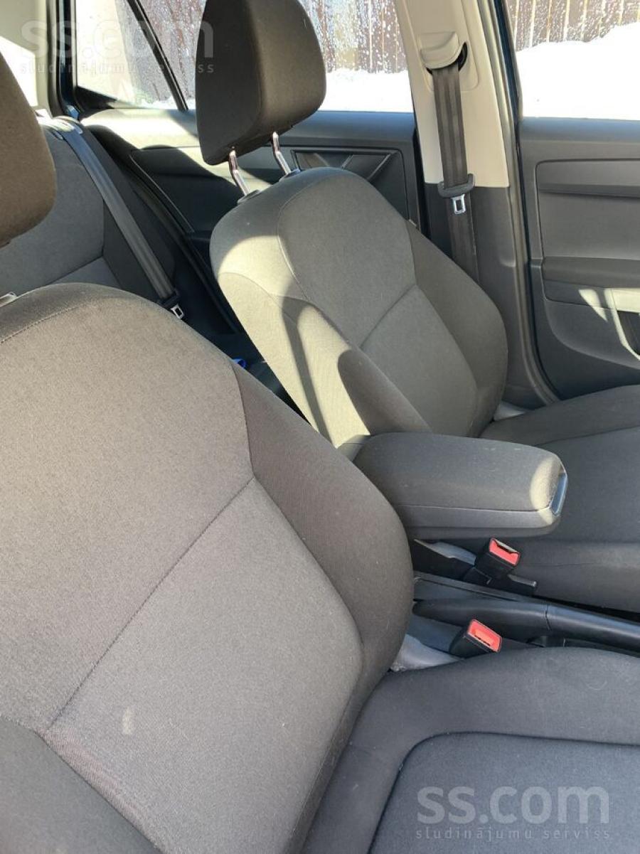 Zils Skoda Fabia 2021 Rīga, ar dzinēja tilpumu 1.00 L un nobraukumu 72 tūkst. km par 10750 €, foto 17 vietnē AUTOMOTO.COM.LV