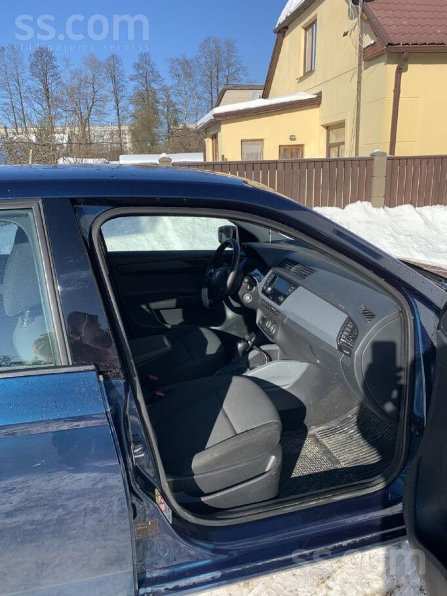 Zils Skoda Fabia 2021 Rīga, ar dzinēja tilpumu 1.00 L un nobraukumu 72 tūkst. km par 10750 €, foto 18 vietnē AUTOMOTO.COM.LV