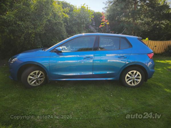 Blue Skoda Fabia 2022 in Viljandi, with an engine capacity of 1.00 L and mileage of 84 thousand km for 13800 €, photo 2 on AUTOMOTO.COM.LV