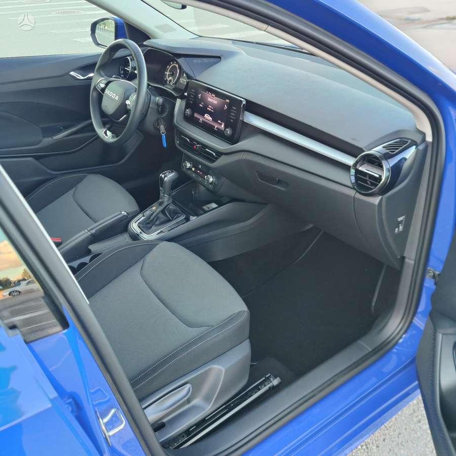 Zils Skoda Fabia 2022 Šauļi, ar dzinēja tilpumu 1.00 L un nobraukumu 15 tūkst. km par 14400 €, foto 21 vietnē AUTOMOTO.COM.LV