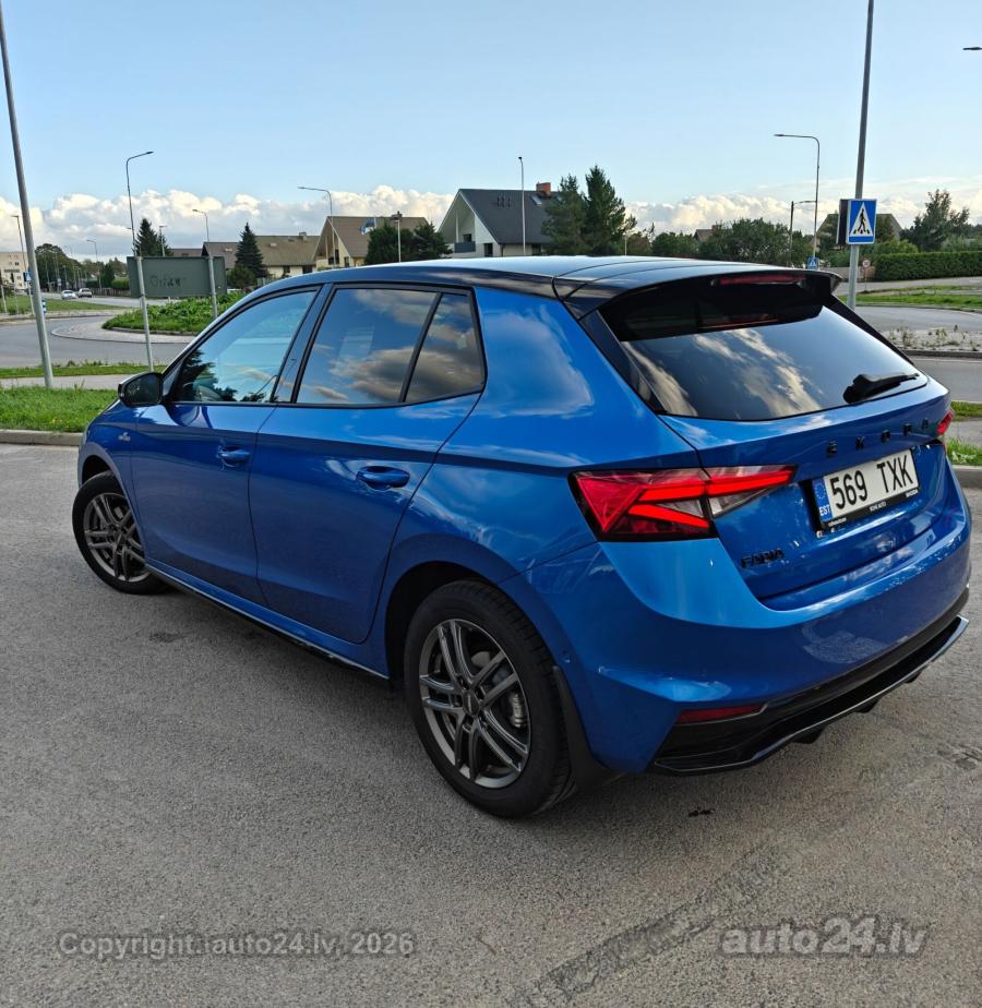 Blue Skoda Fabia 2023 in Tallinn, with an engine capacity of 1.50 L and mileage of 37 thousand km for 19950 €, photo 5 on AUTOMOTO.COM.LV