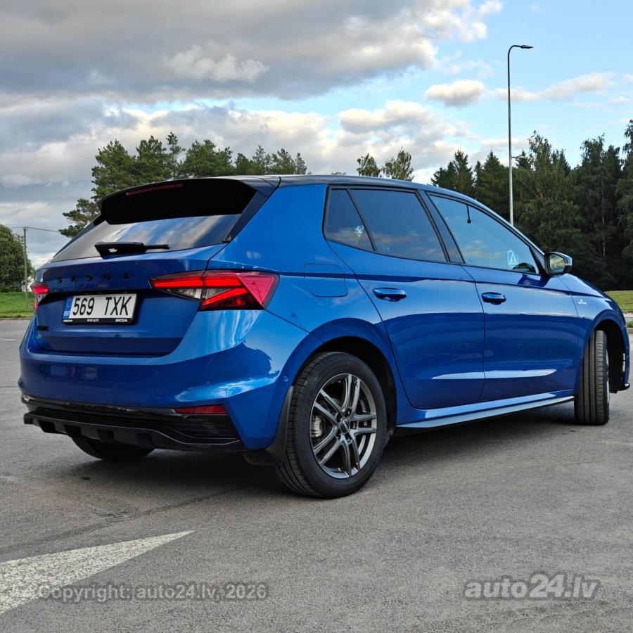 Blue Skoda Fabia 2023 in Tallinn, with an engine capacity of 1.50 L and mileage of 37 thousand km for 19950 €, photo 8 on AUTOMOTO.COM.LV