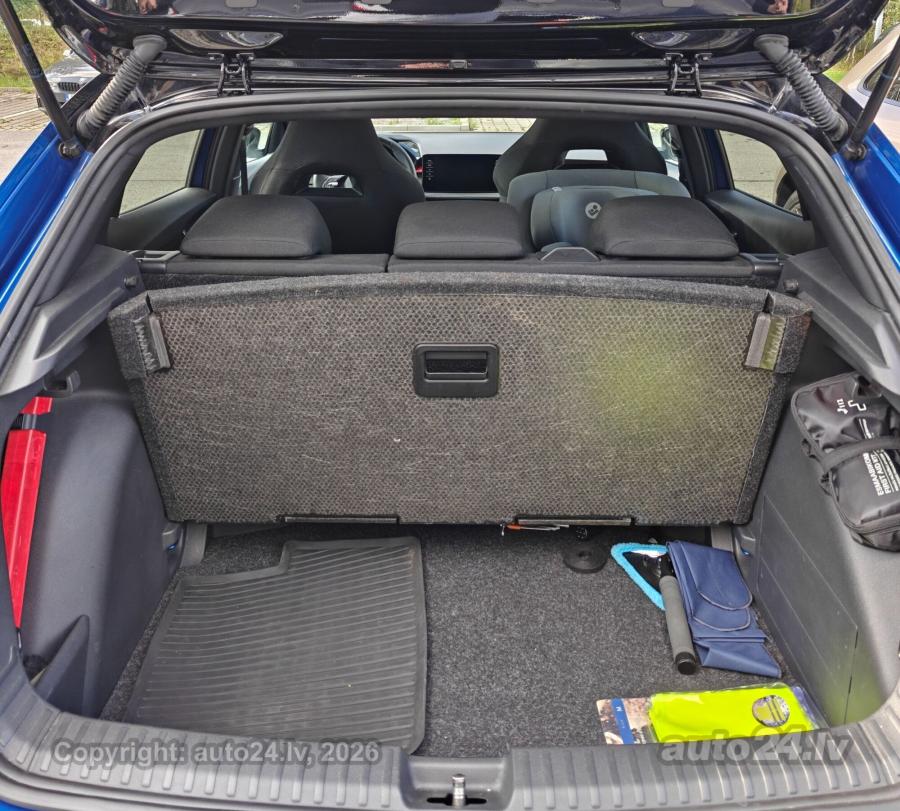 Blue Skoda Fabia 2023 in Tallinn, with an engine capacity of 1.50 L and mileage of 37 thousand km for 19950 €, photo 22 on AUTOMOTO.COM.LV