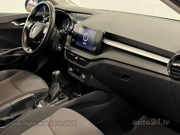 Blue Skoda Fabia 2023 in Tallinn, with an engine capacity of 1.00 L and mileage of 62 thousand km for 13700 €, photo 4 on AUTOMOTO.COM.LV