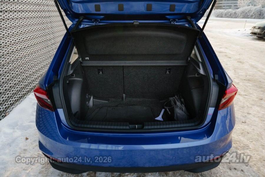 Blue Skoda Fabia 2024 in Riga, with an engine capacity of 1.00 L and mileage of 10 thousand km for 17924 €, photo 20 on AUTOMOTO.COM.LV
