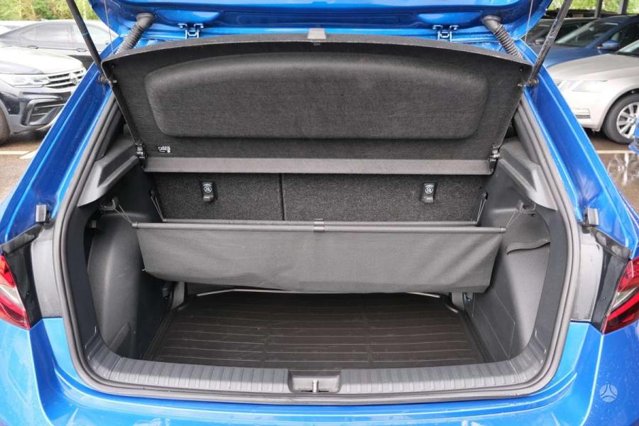 Blue Skoda Fabia 2025 in Vilnius, with an engine capacity of 1.00 L and mileage of 49 thousand km for 18950 €, photo 26 on AUTOMOTO.COM.LV