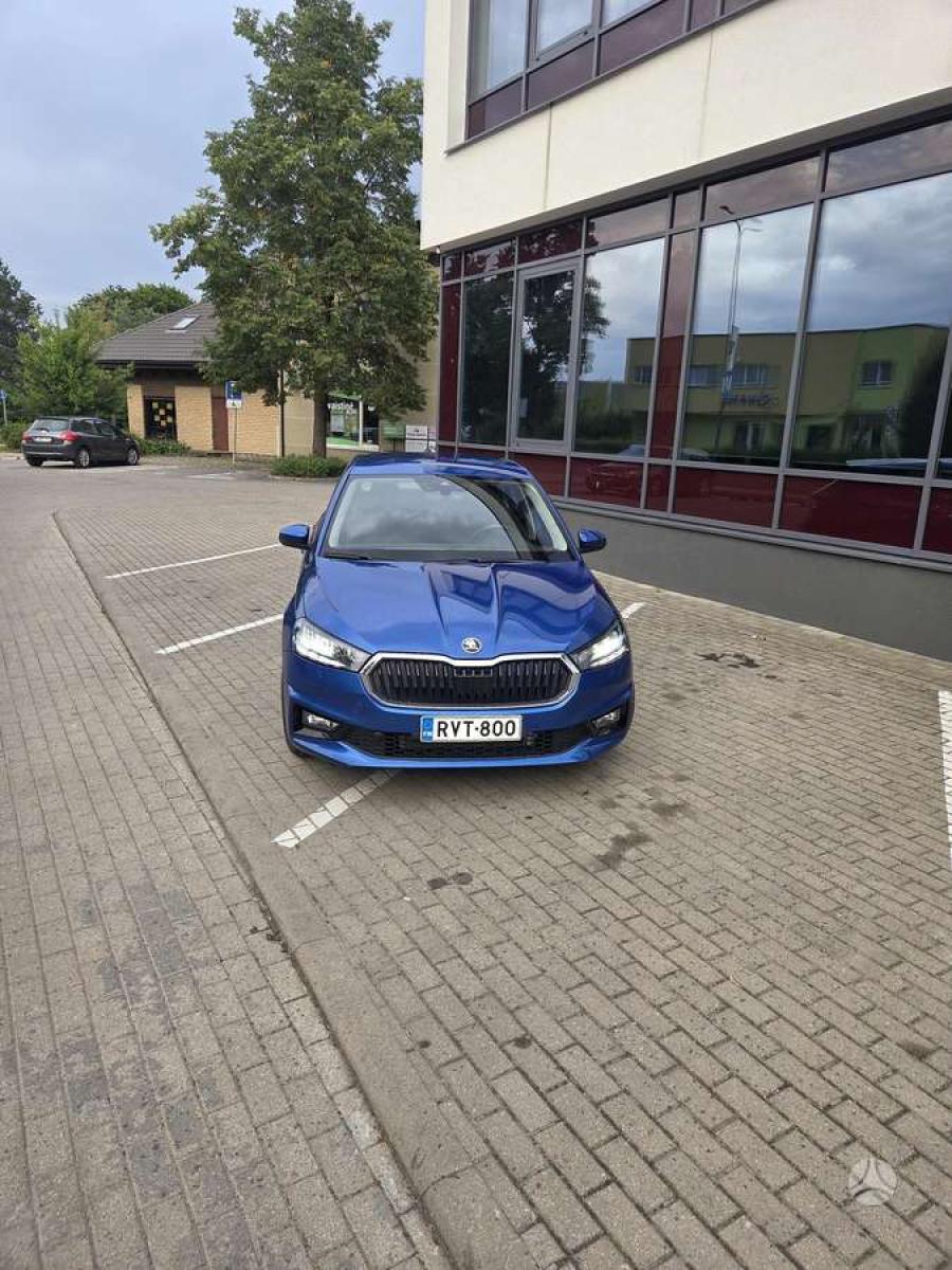 Zils Skoda Fabia 2025 Kaišiadorys, ar dzinēja tilpumu 1.00 L un nobraukumu 6 tūkst. km par 16700 €, foto 1 vietnē AUTOMOTO.COM.LV