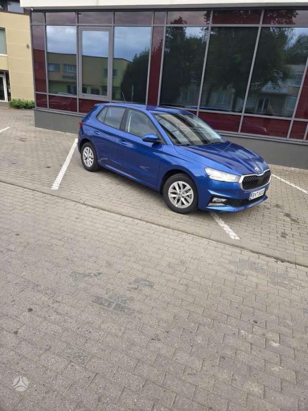 Blue Skoda Fabia 2025 in Kaisiadorys, with an engine capacity of 1.00 L and mileage of 6 thousand km for 16700 €, photo 2 on AUTOMOTO.COM.LV
