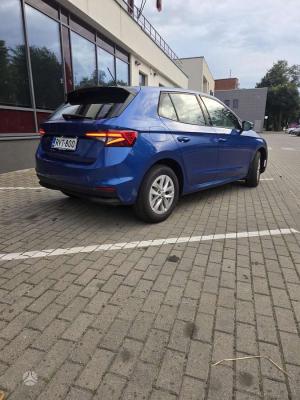 Zils Skoda Fabia 2025 Kaišiadorys, ar dzinēja tilpumu 1.00 L un nobraukumu 6 tūkst. km par 16700 €, foto 6 vietnē AUTOMOTO.COM.LV