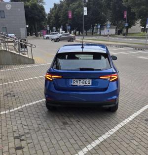 Zils Skoda Fabia 2025 Kaišiadorys, ar dzinēja tilpumu 1.00 L un nobraukumu 6 tūkst. km par 16700 €, foto 7 vietnē AUTOMOTO.COM.LV