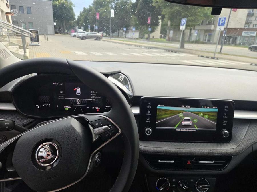 Zils Skoda Fabia 2025 Kaišiadorys, ar dzinēja tilpumu 1.00 L un nobraukumu 6 tūkst. km par 16700 €, foto 17 vietnē AUTOMOTO.COM.LV
