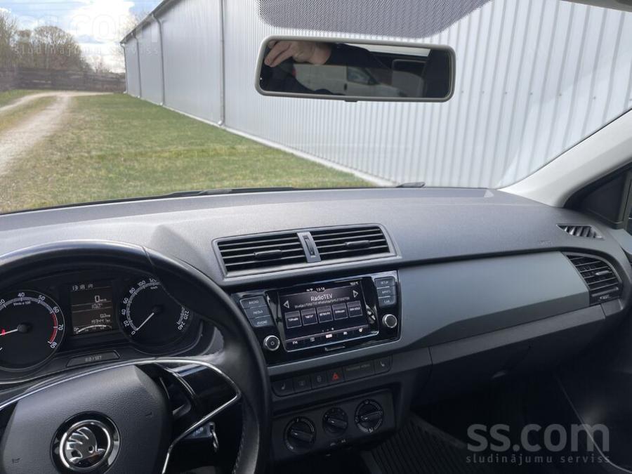 Blue Skoda Fabia 2021 in Riga, with an engine capacity of 1.00 L and mileage of 193 thousand km for 7999 €, photo 8 on AUTOMOTO.COM.LV