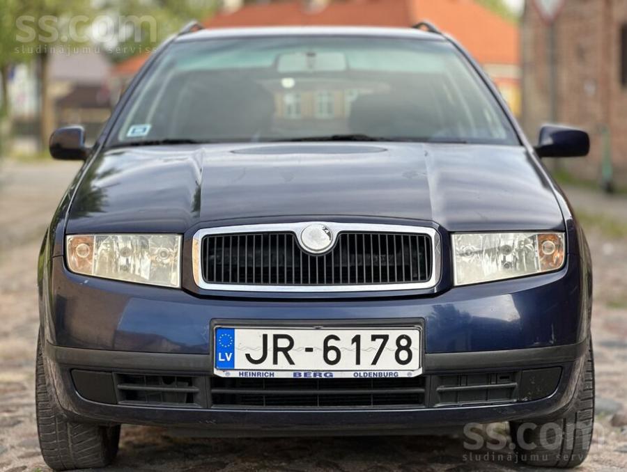 Zils Skoda Fabia 2002 Jelgava, ar dzinēja tilpumu 1.90 L un nobraukumu 247 tūkst. km par 1400 €, foto 6 vietnē AUTOMOTO.COM.LV
