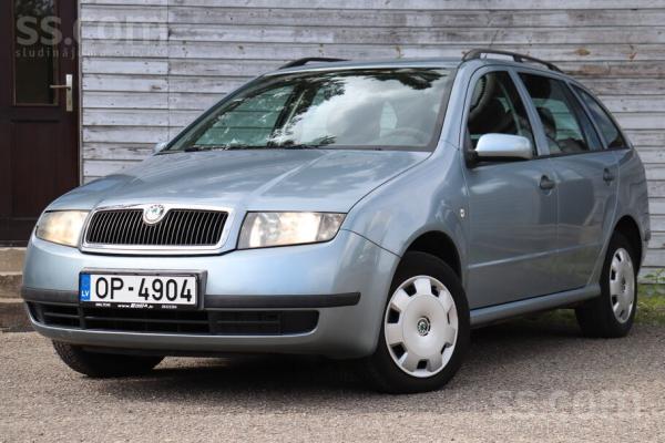 Zils Skoda Fabia 2004 Valmiera, ar dzinēja tilpumu 1.20 L un nobraukumu 301 tūkst. km par 1590 €, foto 1 vietnē AUTOMOTO.COM.LV