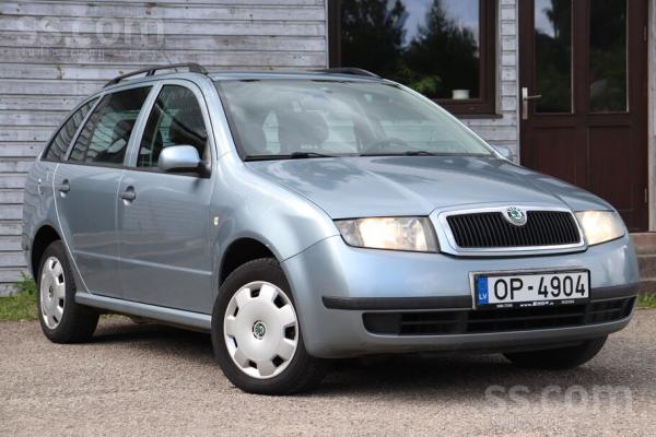 Zils Skoda Fabia 2004 Valmiera, ar dzinēja tilpumu 1.20 L un nobraukumu 301 tūkst. km par 1590 €, foto 2 vietnē AUTOMOTO.COM.LV