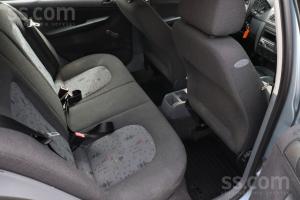 Zils Skoda Fabia 2004 Valmiera, ar dzinēja tilpumu 1.20 L un nobraukumu 301 tūkst. km par 1590 €, foto 8 vietnē AUTOMOTO.COM.LV