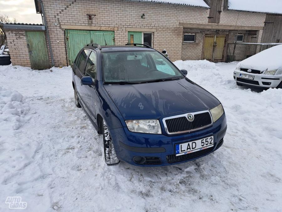 Blue Skoda Fabia 2005 in Silale, with an engine capacity of 1.40 L and mileage of 276 thousand km for 700 €, photo 1 on AUTOMOTO.COM.LV
