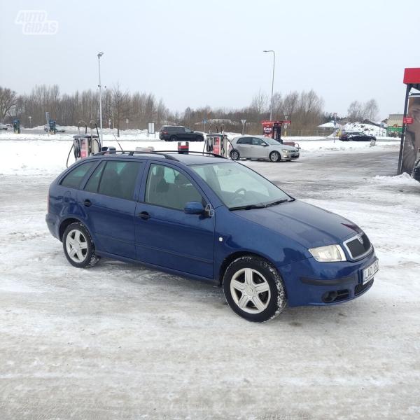 Zils Skoda Fabia 2005 Šilutė, ar dzinēja tilpumu 1.40 L un nobraukumu 270 tūkst. km par 850 €, foto 3 vietnē AUTOMOTO.COM.LV