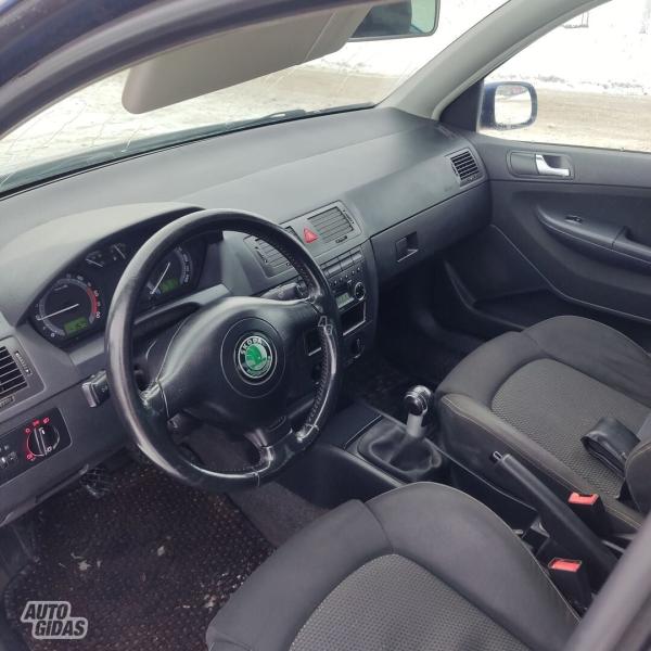 Zils Skoda Fabia 2005 Šilutė, ar dzinēja tilpumu 1.40 L un nobraukumu 270 tūkst. km par 850 €, foto 7 vietnē AUTOMOTO.COM.LV