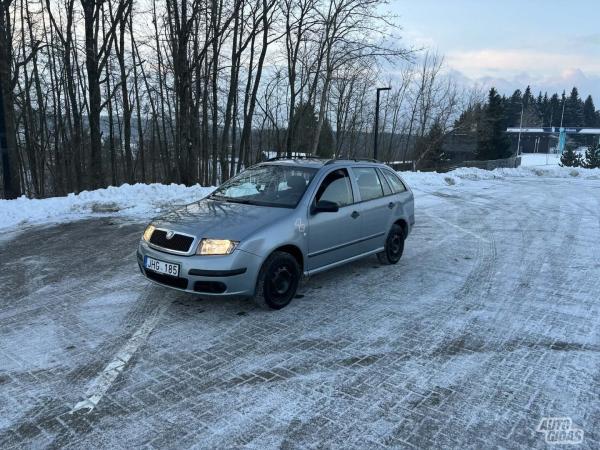 Zils Skoda Fabia 2006 Anykščiai, ar dzinēja tilpumu 1.90 L un nobraukumu 344 tūkst. km par 820 €, foto 1 vietnē AUTOMOTO.COM.LV