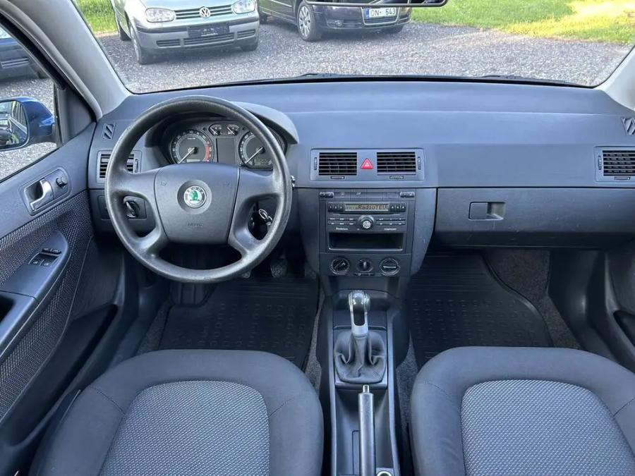 Zils Skoda Fabia 2006 Limbaži, ar dzinēja tilpumu 1.40 L un nobraukumu 193 tūkst. km par 1950 €, foto 9 vietnē AUTOMOTO.COM.LV