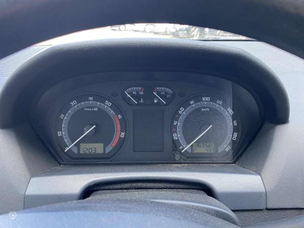 Zils Skoda Fabia 2007 Jonava, ar dzinēja tilpumu 1.20 L un nobraukumu 164 tūkst. km par 950 €, foto 9 vietnē AUTOMOTO.COM.LV
