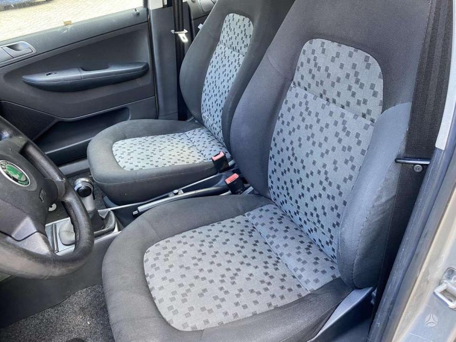 Zils Skoda Fabia 2007 Jonava, ar dzinēja tilpumu 1.20 L un nobraukumu 164 tūkst. km par 950 €, foto 14 vietnē AUTOMOTO.COM.LV